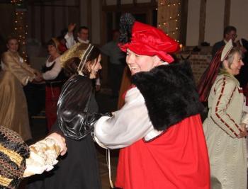 Elizabethan Banquet goes with a swing | Buriton Community Website